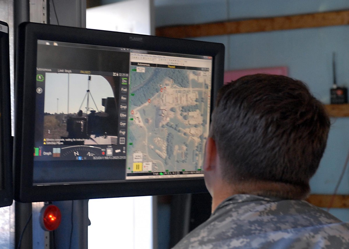 20th Support Command (CBRNE) soldiers roll through nuclear detecting ... 20th Support Command (CBRNE) soldiers roll through nuclear detecting ...