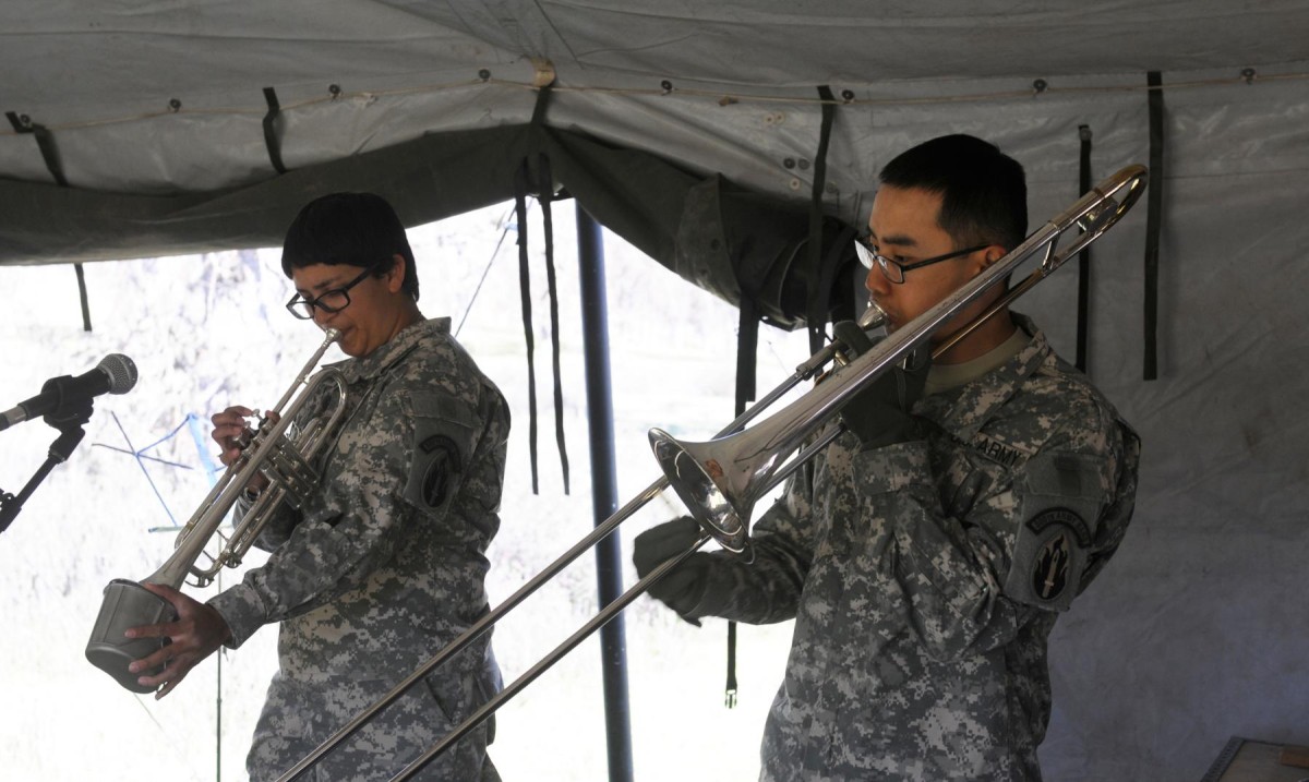 Soldiers first - then they wail on the horns | Article | The United ...