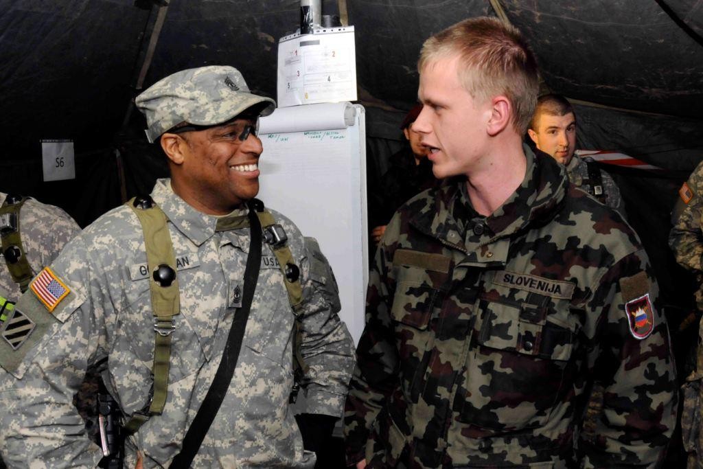 2CR, Slovenians work together for future deployment | Article | The ...