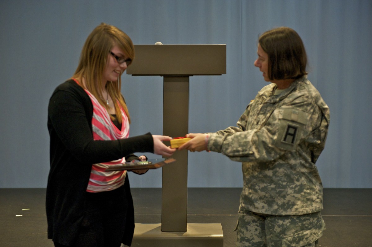 Students celebrate, honor women who inspire | Article | The United ...