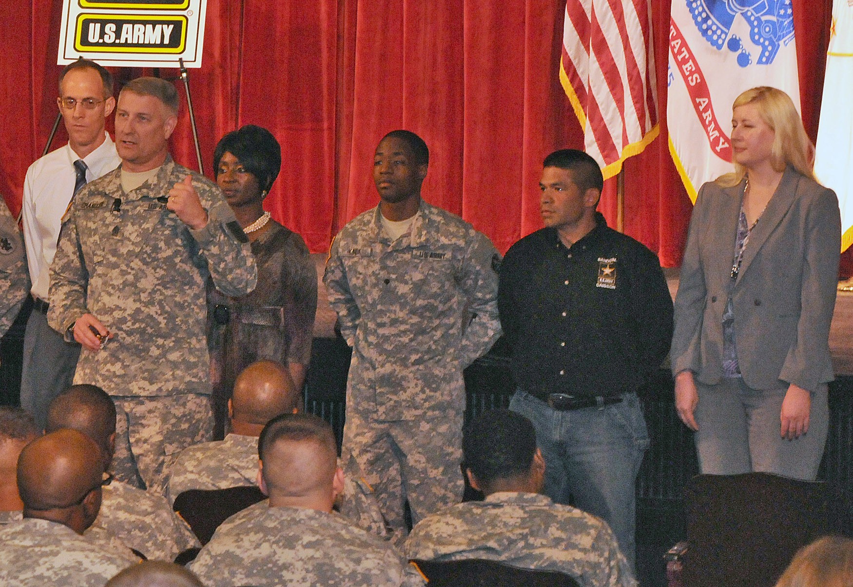 Top Army enlisted leader shares guidance, provides feedback at Fort Sam ...