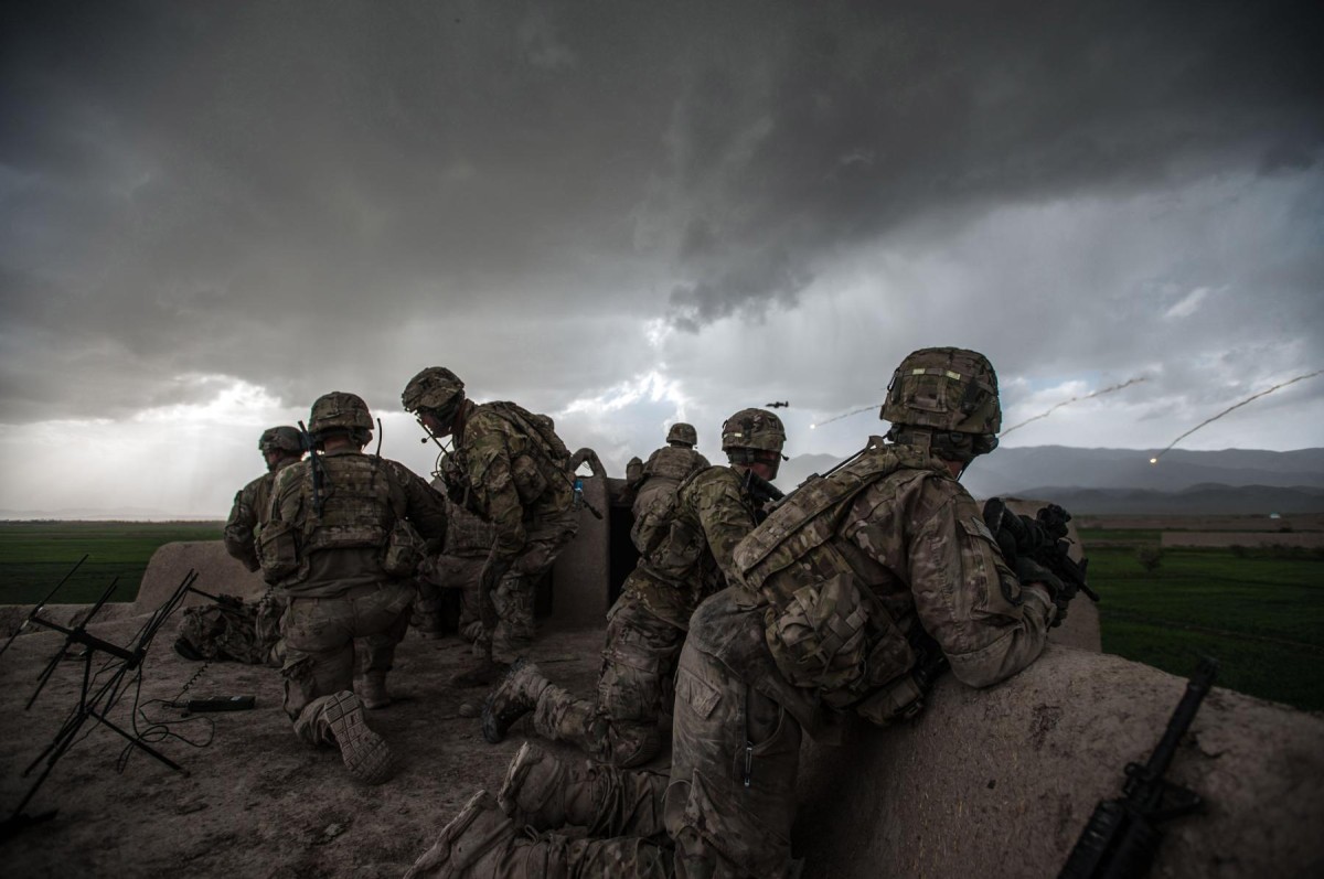 Bulldog troops make former enemy safe havens uncomfortable | Article ...