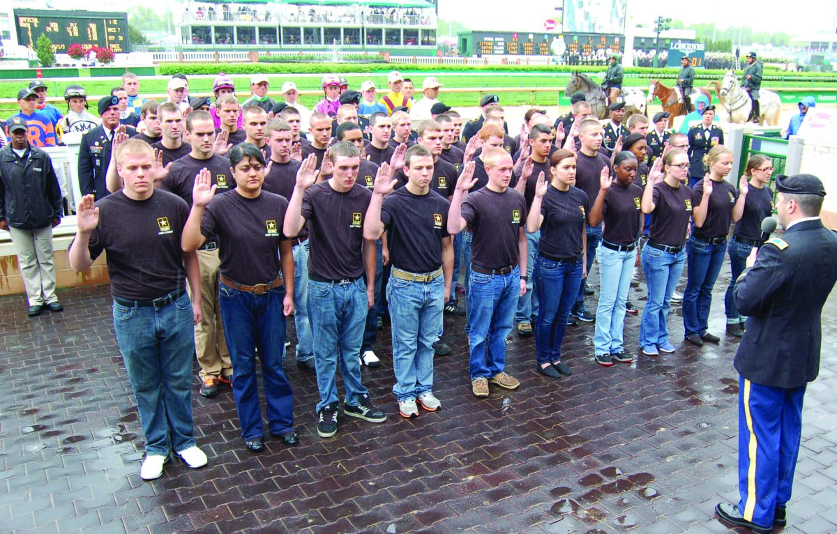 Future Soldiers Take Oath of Enlistment at Kentucky Derby | Article ...