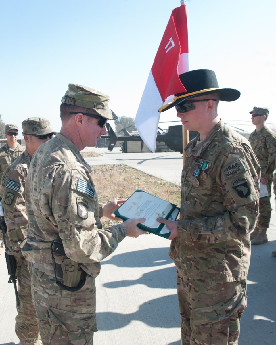 No Mercy soldiers go beyond the flight line | Article | The United ...