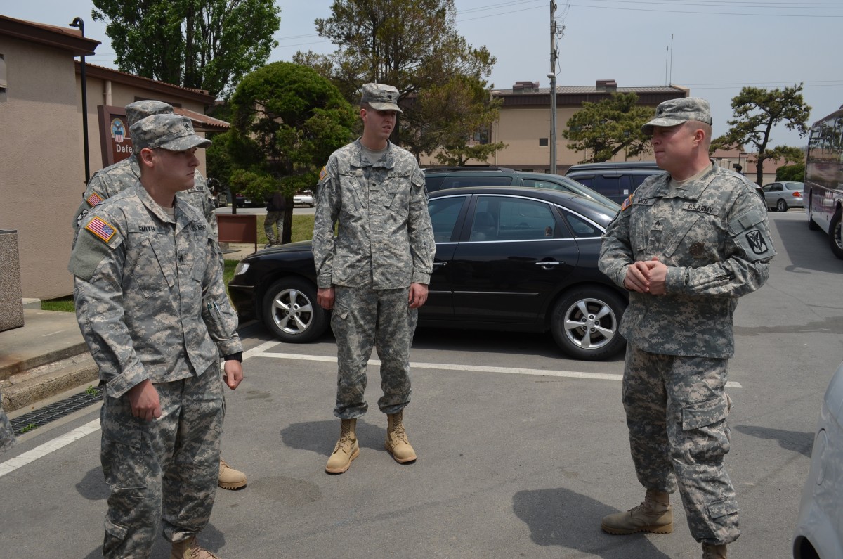 Sponsorship Coordinators ease Soldier transiton | Article | The United ...