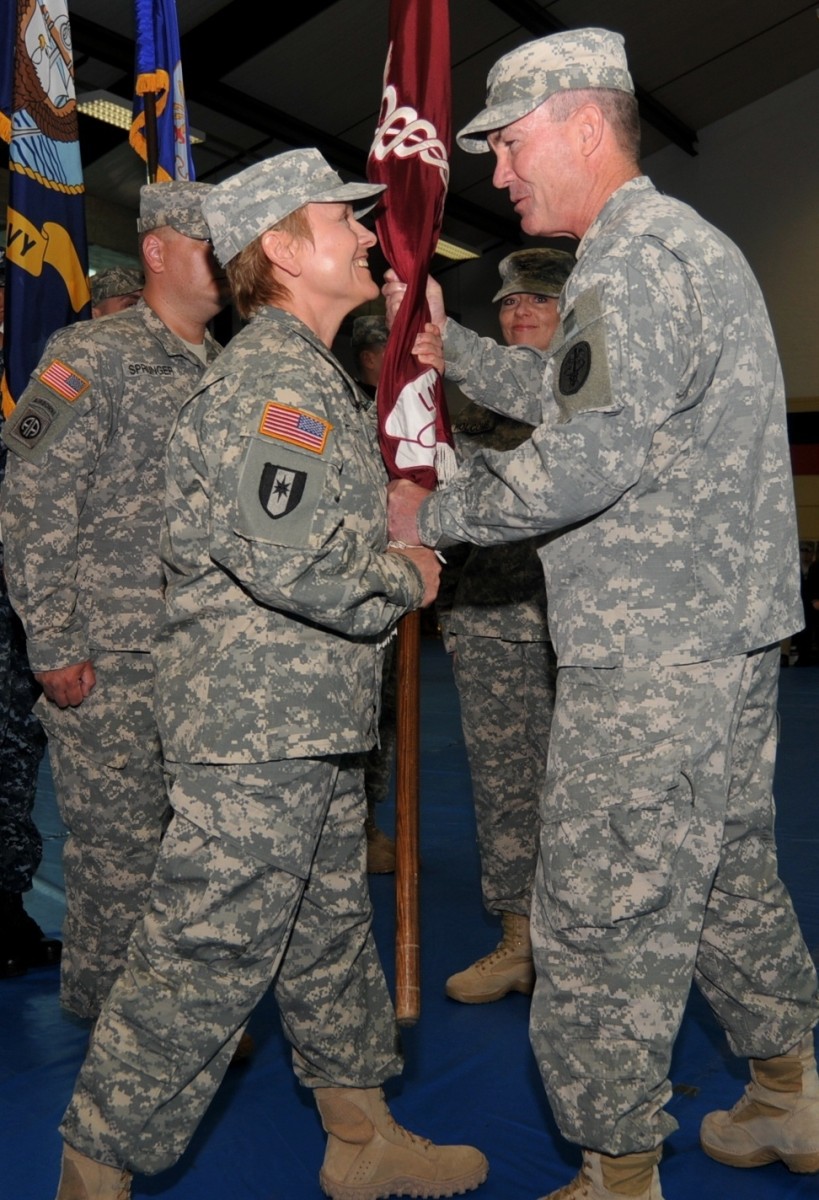 Dual Ceremony Marks New LRMC Commander, Command Sgt. Major | Article ...