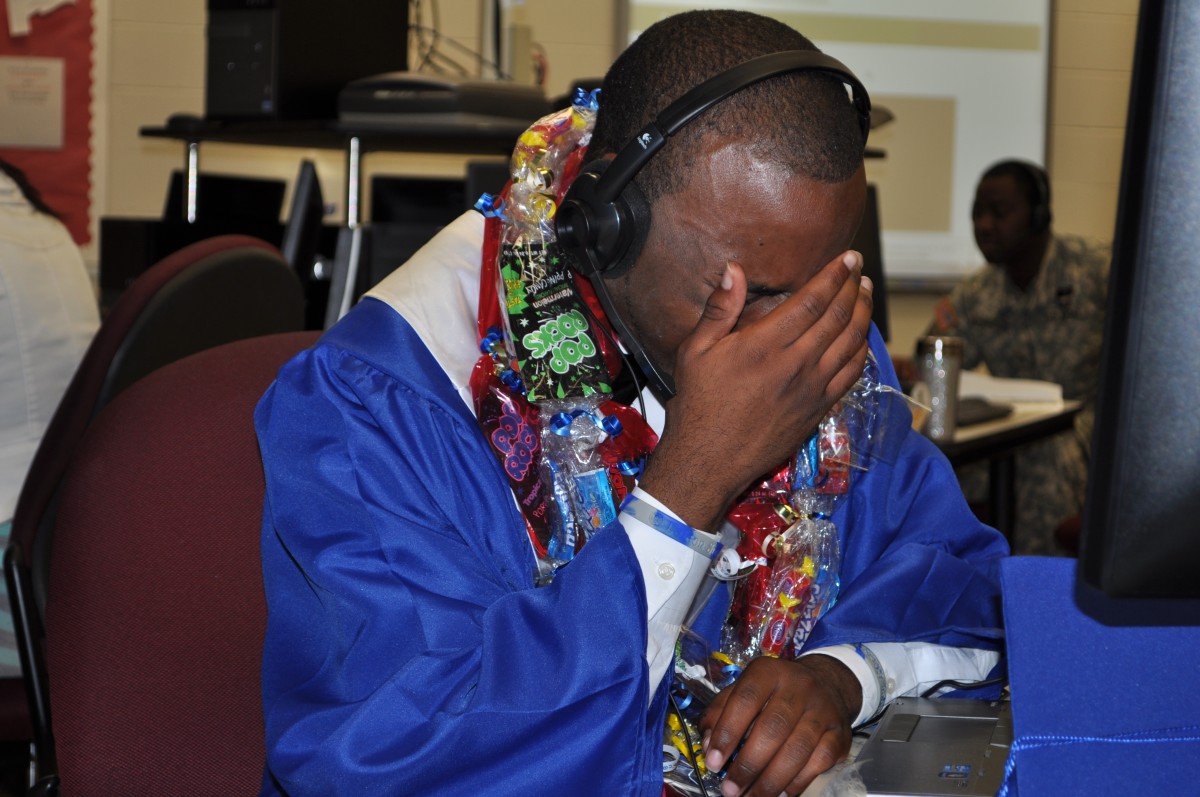 "Operation Yellow Ribbon" connects graduates, Soldiers | Article | The ...