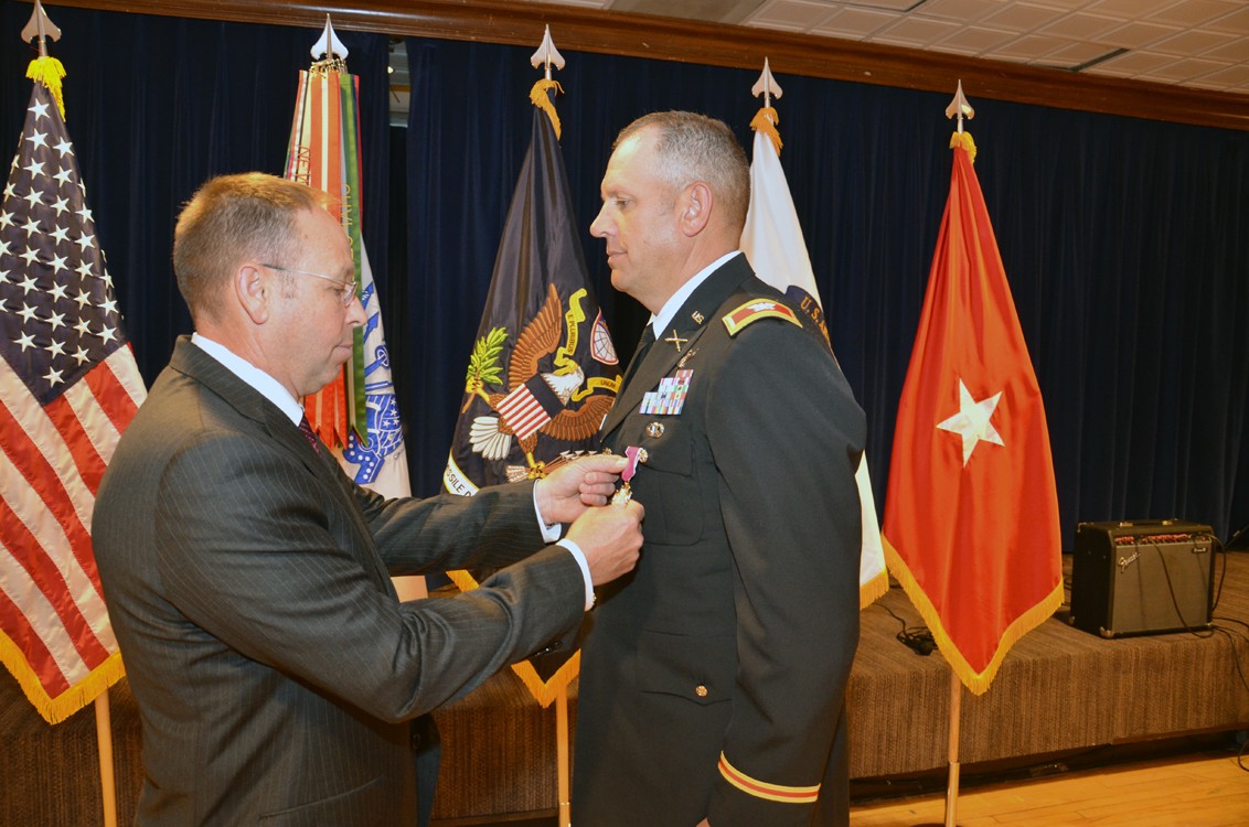 Command says farewell to G-33 chief | Article | The United States Army