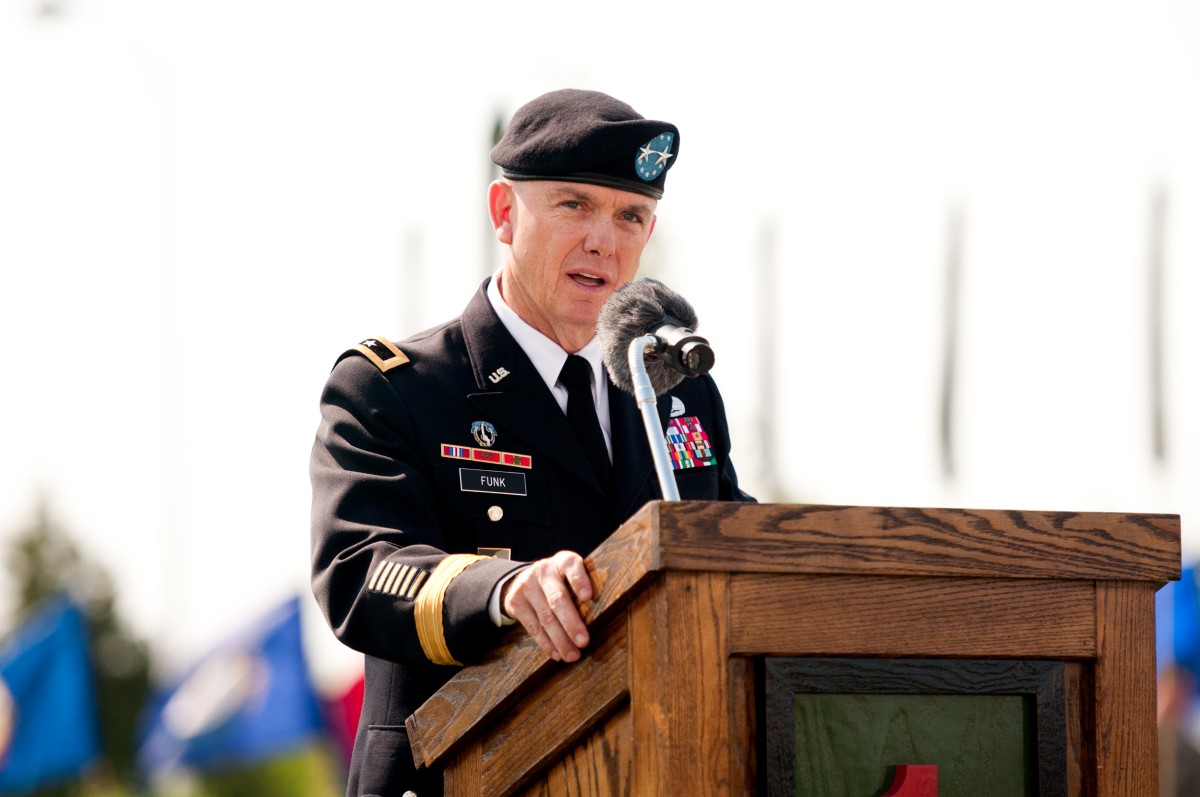 1st Infantry Division honors its fallen during Victory Week ceremony ...