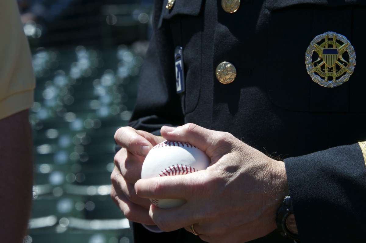 Chicago Cubs honor U.S. Army Soldiers and veterans on eve of Army's ...