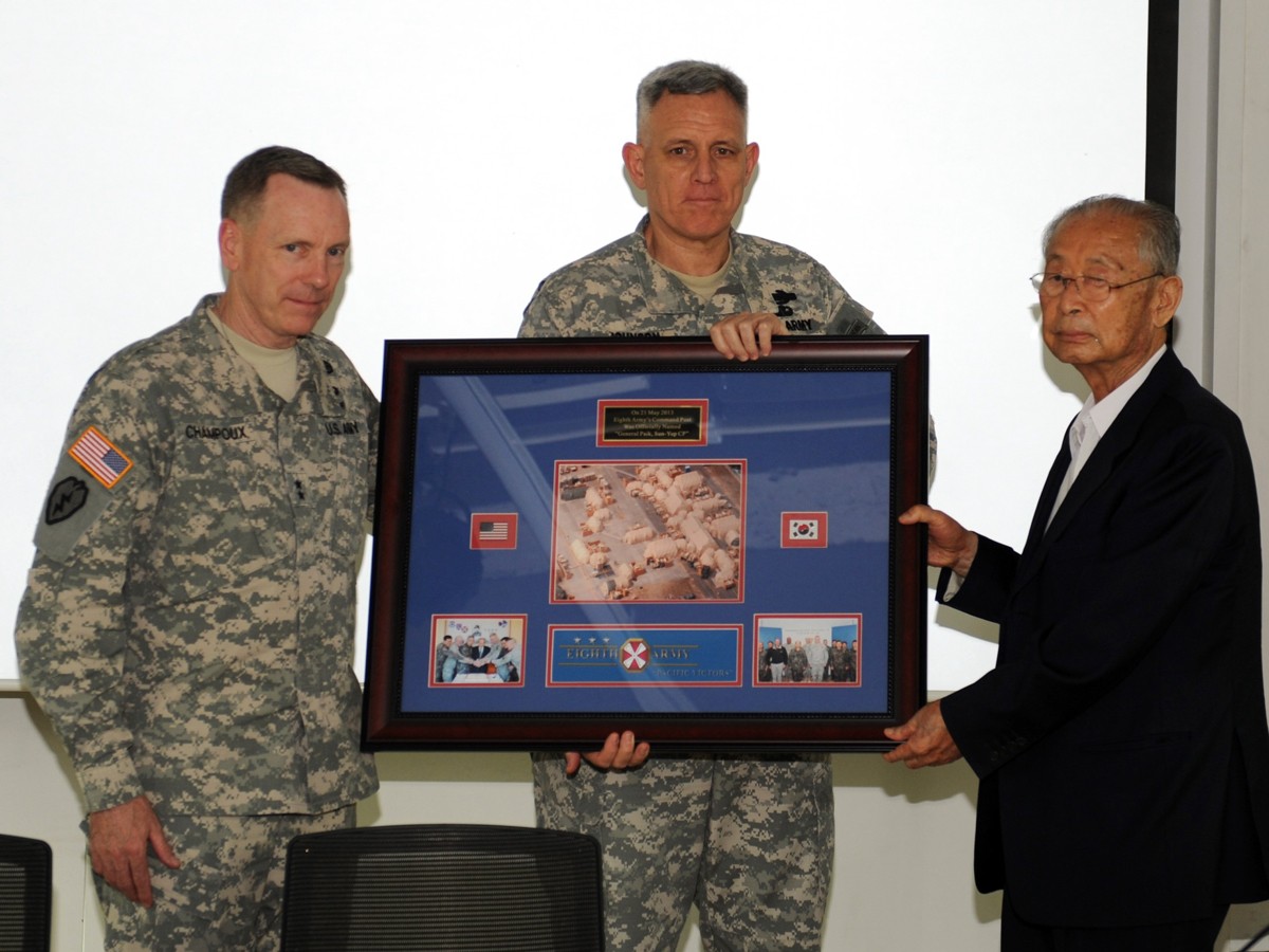 Eighth Army names command post after war hero | Article | The United ...