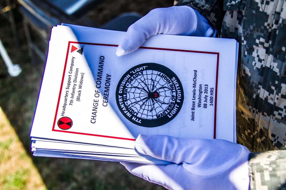 Great-granddaughter of former 7th ID commander takes reins of division ...