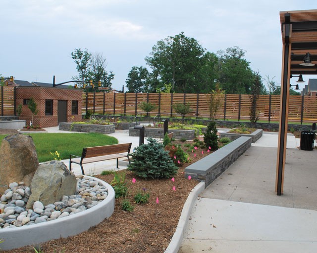 USO Healing Gardens provide therapy for WTB Soldiers | Article | The ...