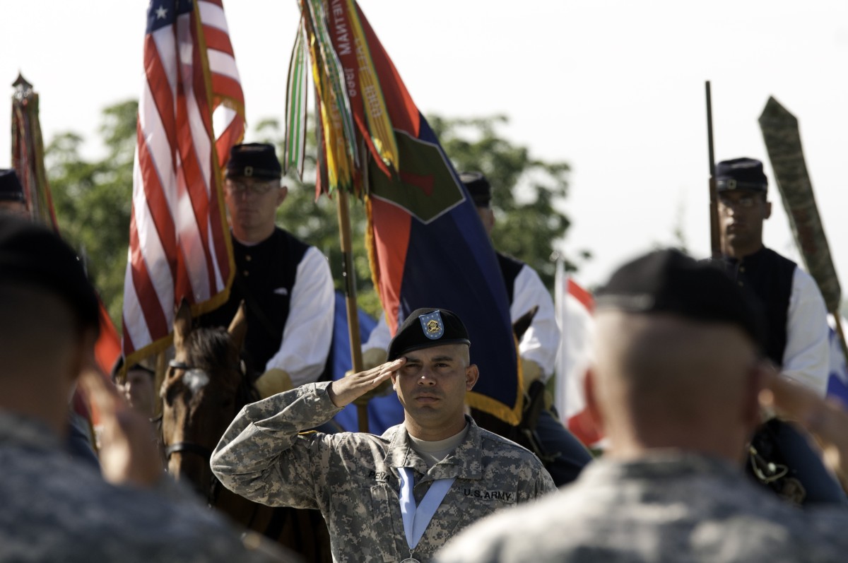 Command group receives warm welcome | Article | The United States Army