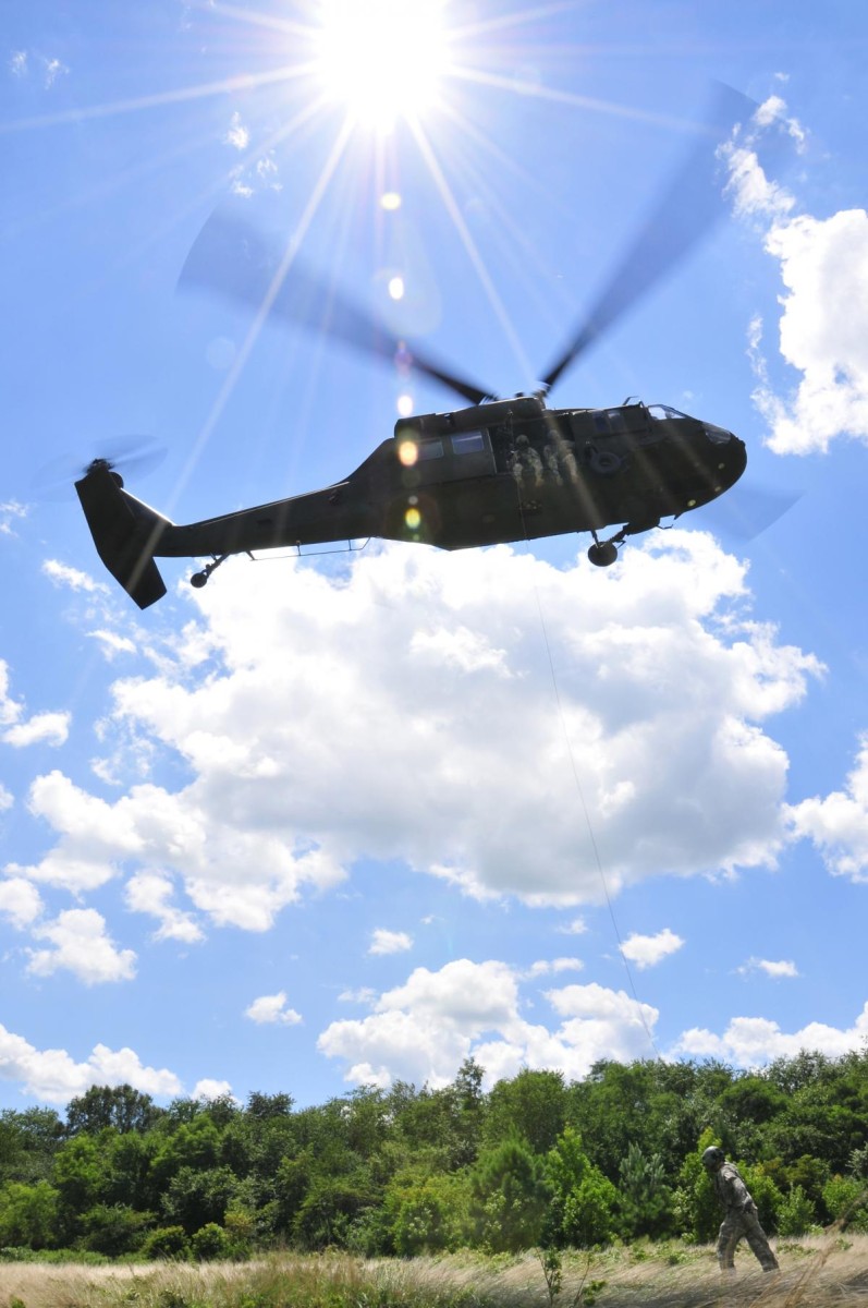 Aviation soldiers practice rescue hoist operations | Article | The ...