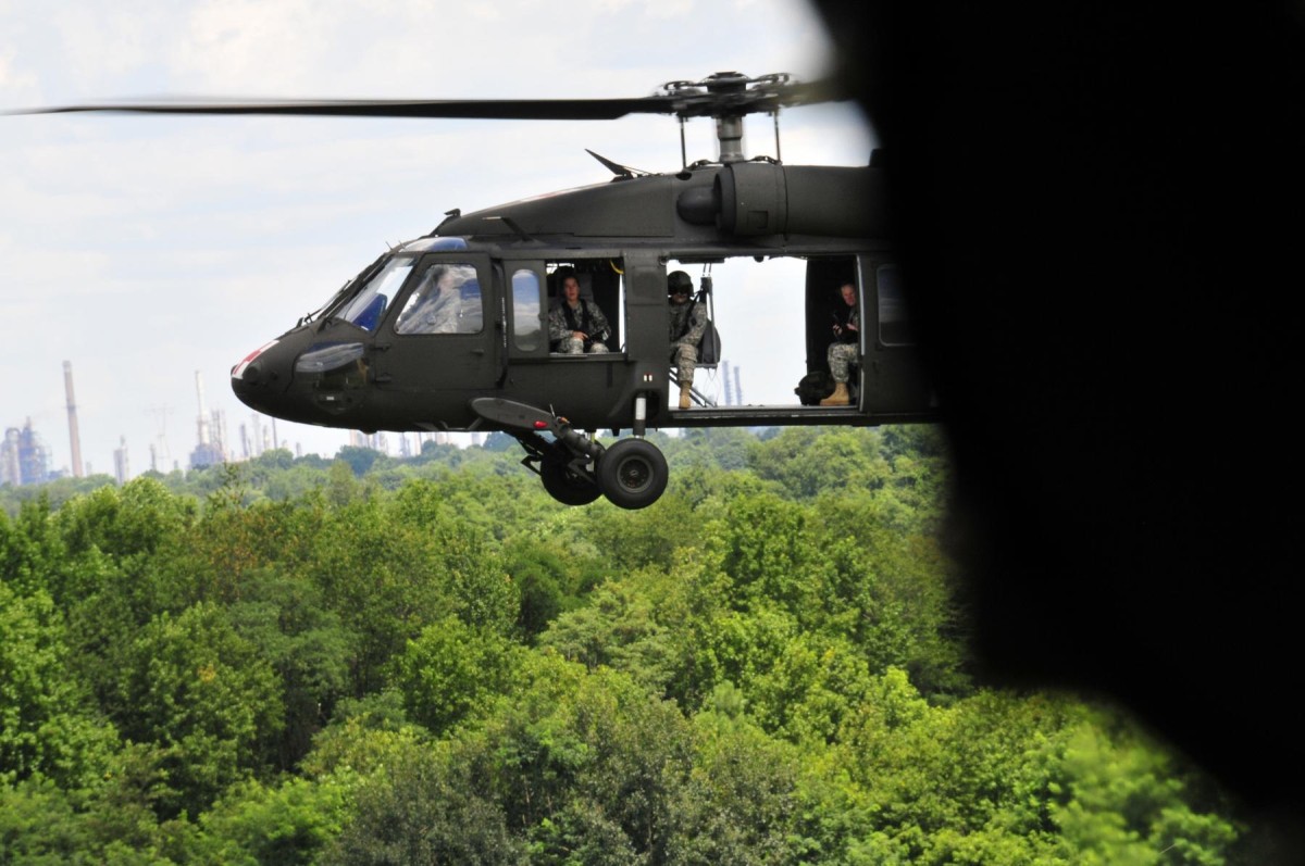 Aviation soldiers practice rescue hoist operations | Article | The ...
