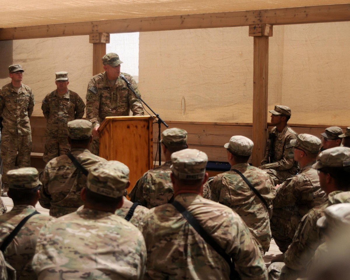 CSA visits Soldiers in southern Afghanistan | Article | The United ...