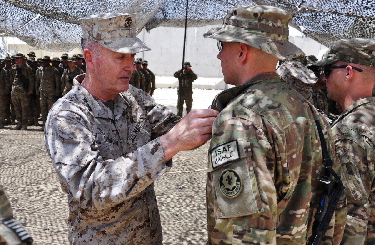 Gen. Dunford visits FOB Zangabad, awards badges | Article | The United ...