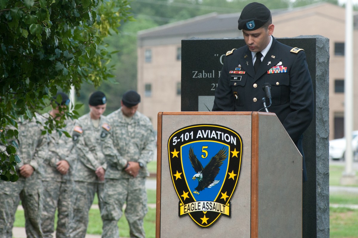 Eagle Assault remembers fallen pilots | Article | The United States Army