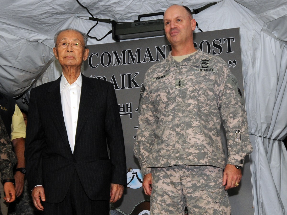 Paik named honorary Eighth Army commander | Article | The United States ...
