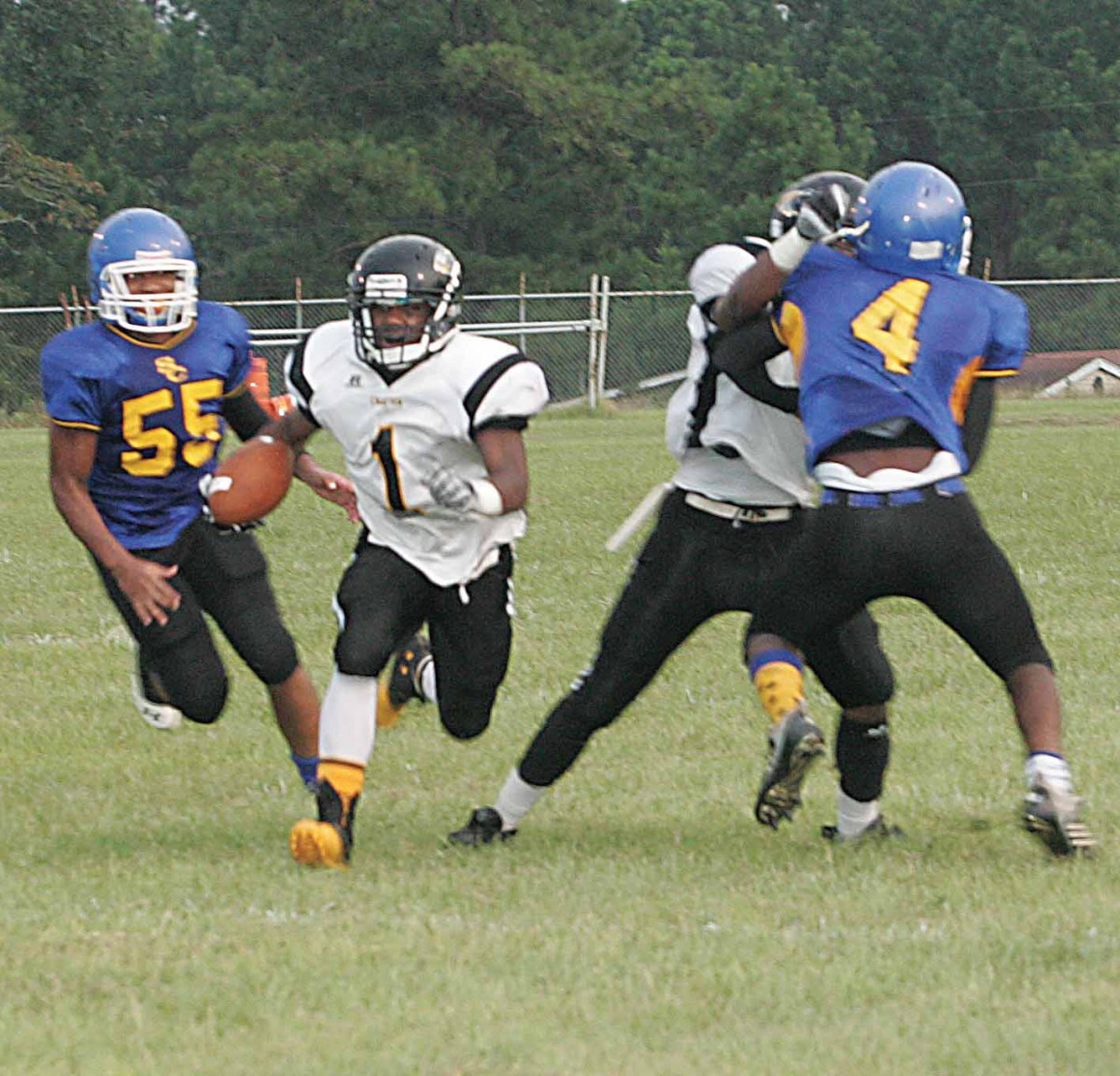 Panthers roar in opener; Chattco overcomes sluggish start, pulls away ...