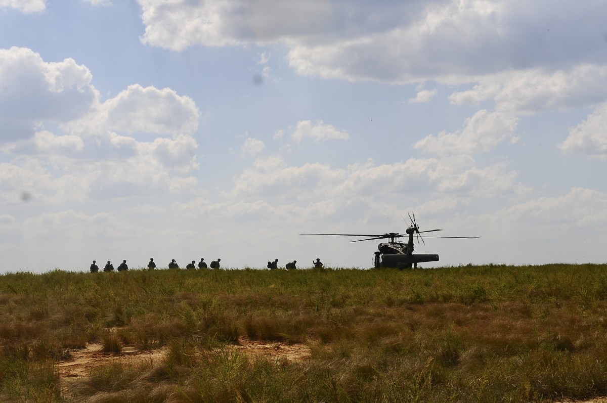 Black Falcons swoop, shoot | Article | The United States Army