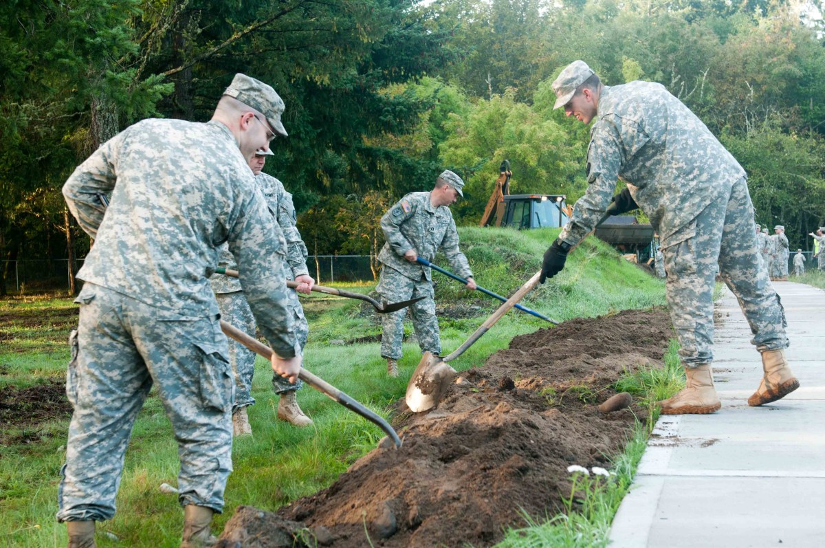 Officers give back to local community | Article | The United States Army