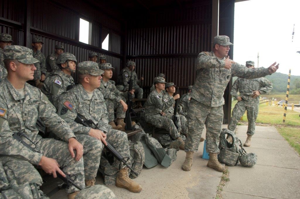 Soldiers set their sights on pop-up targets | Article | The United ...