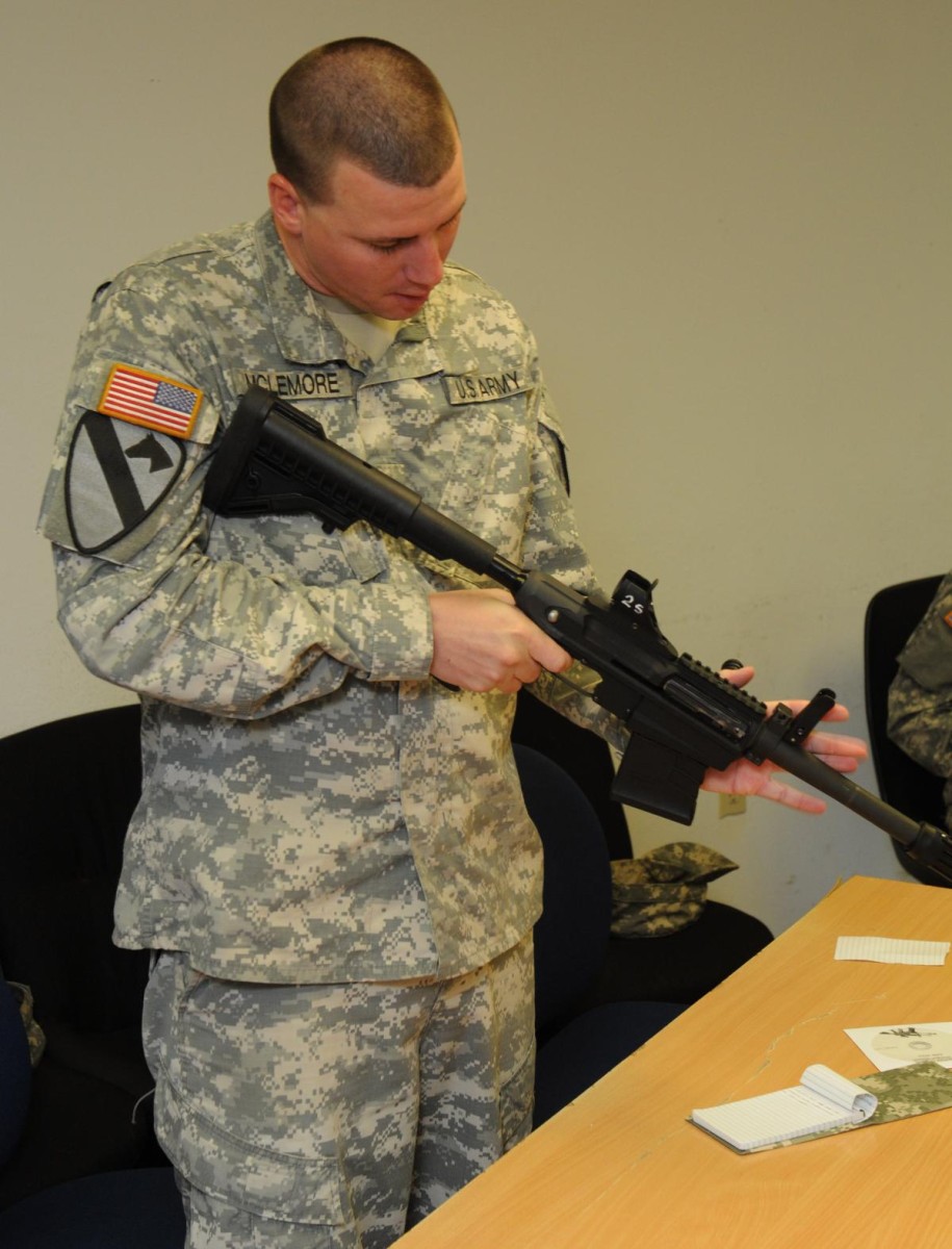 Engineers assess new weapons system | Article | The United States Army