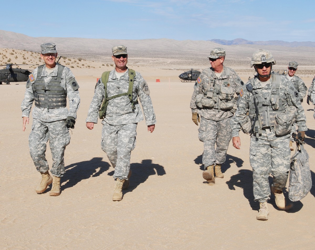 FORSCOM leadership visits National Training Center, 4-4 ID preparing ...