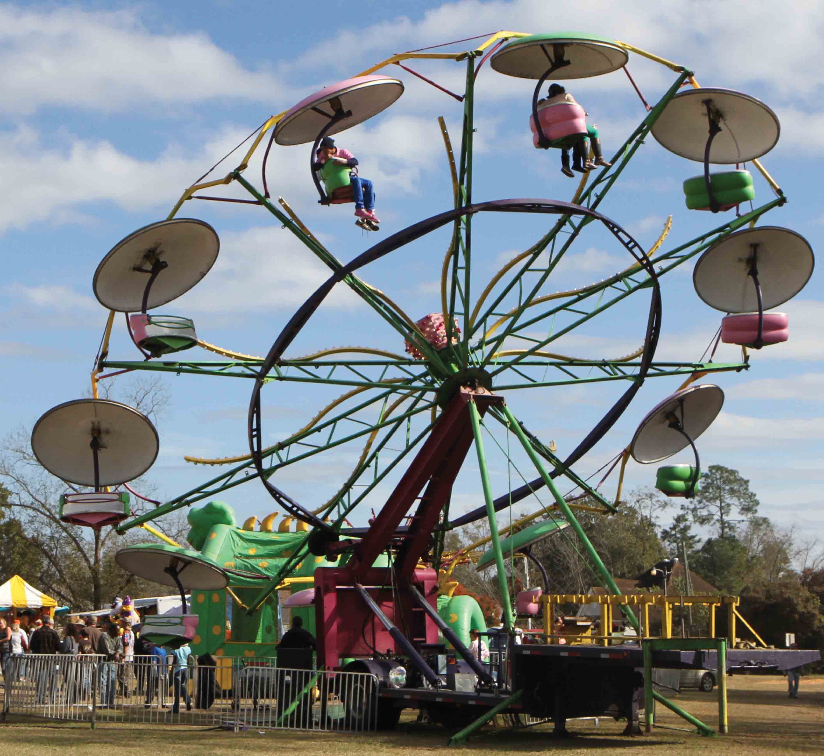 Soldiers, partners unite during annual Pig Fest | Article | The United ...