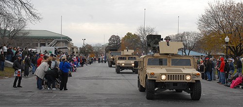 3rd Brigade Combat Team Soldiers help local communities honor veterans ...