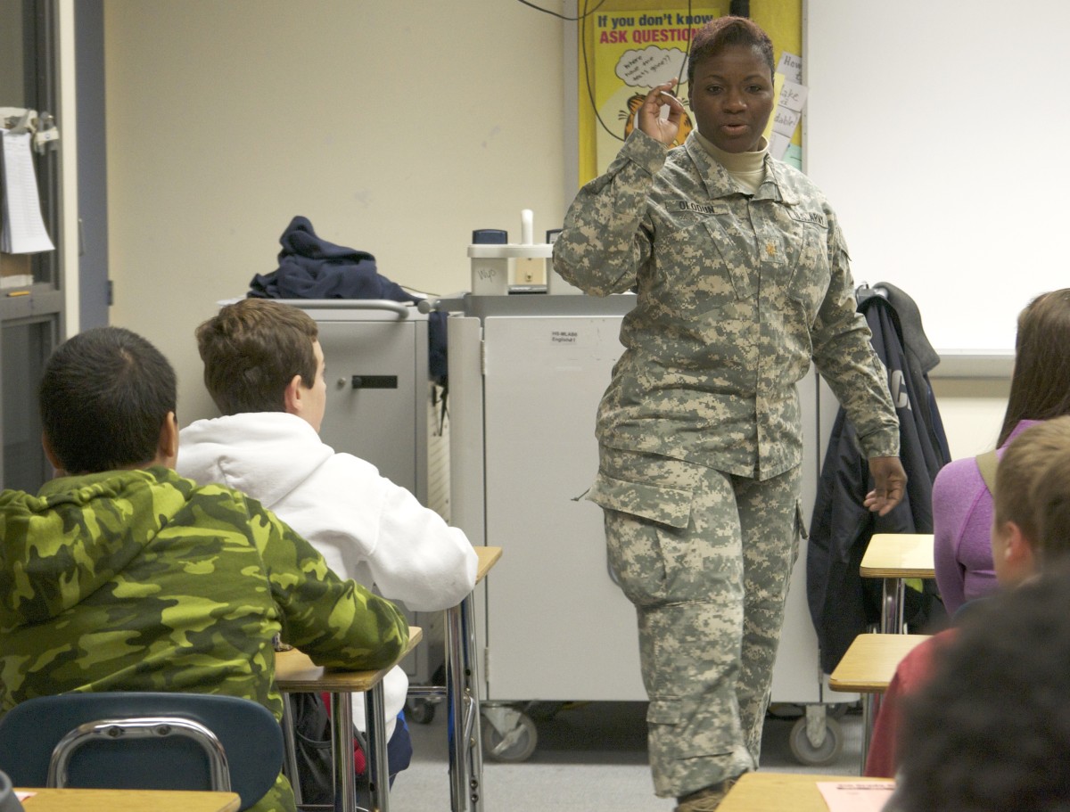 Army Reserve Participates in Local High School Career Day | Article ...