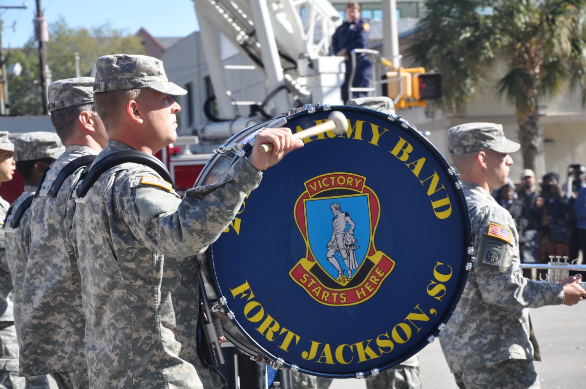 Veterans receive emotional salute | Article | The United States Army