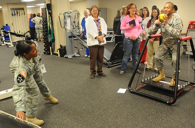 New clinic opens to keep Soldiers on duty | Article | The United States ...
