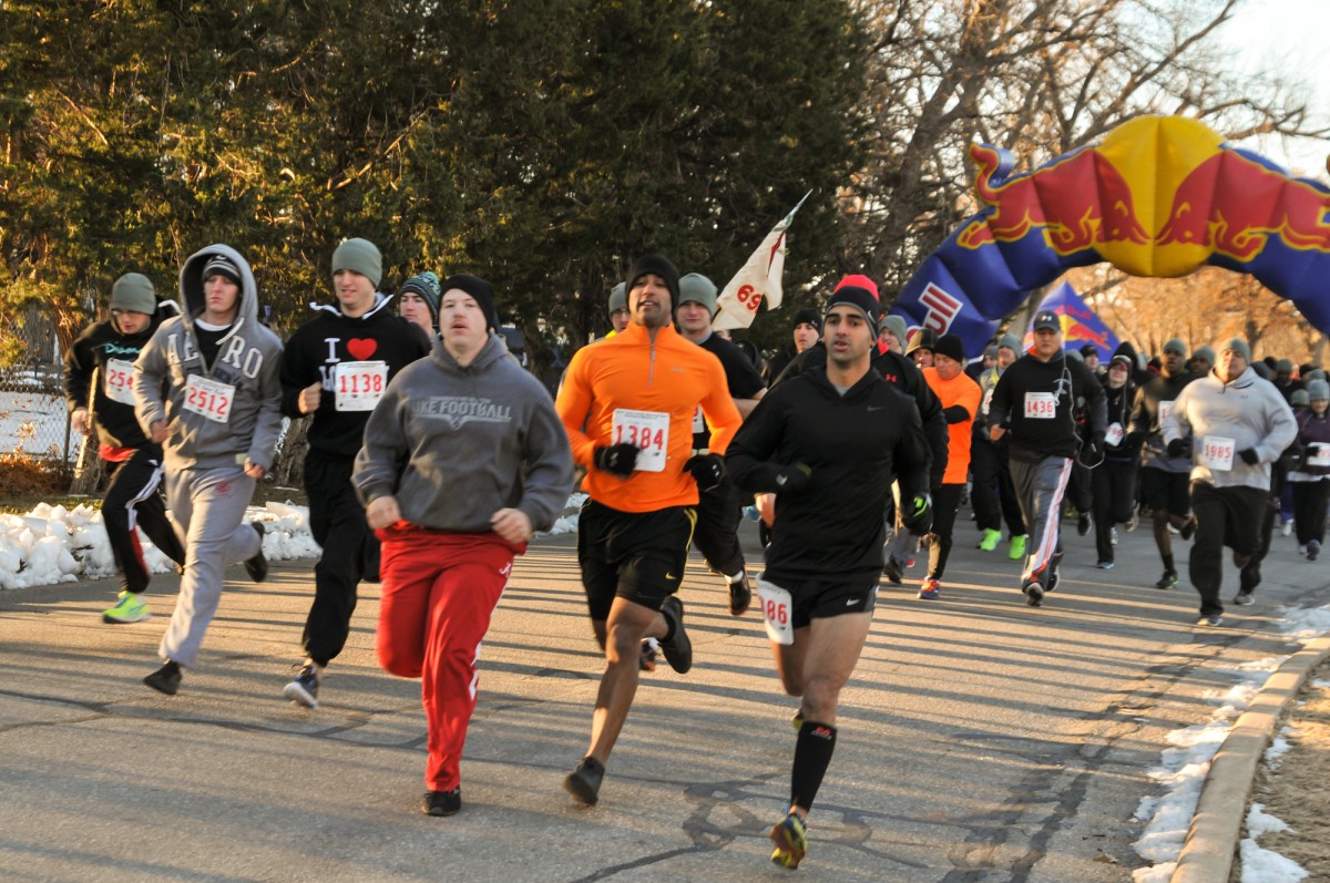 Hundreds turn out to run for fallen | Article | The United States Army