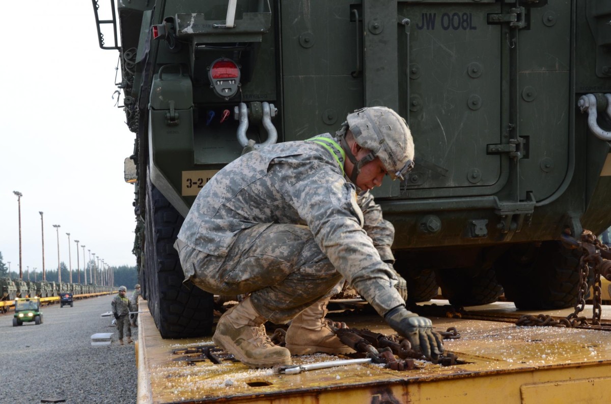 Arrowhead soldiers load vehicles, save money | Article | The United ...