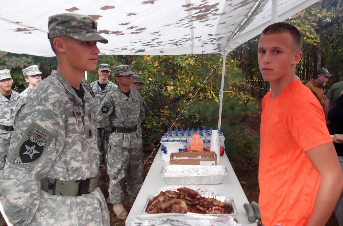 JROTC Cadets spread HOPE for holidays | Article | The United States Army