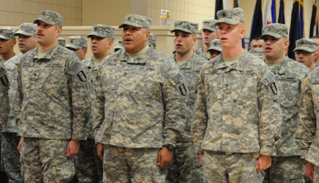 Boston-based Army Reservists farewell to Family members in deployment ...