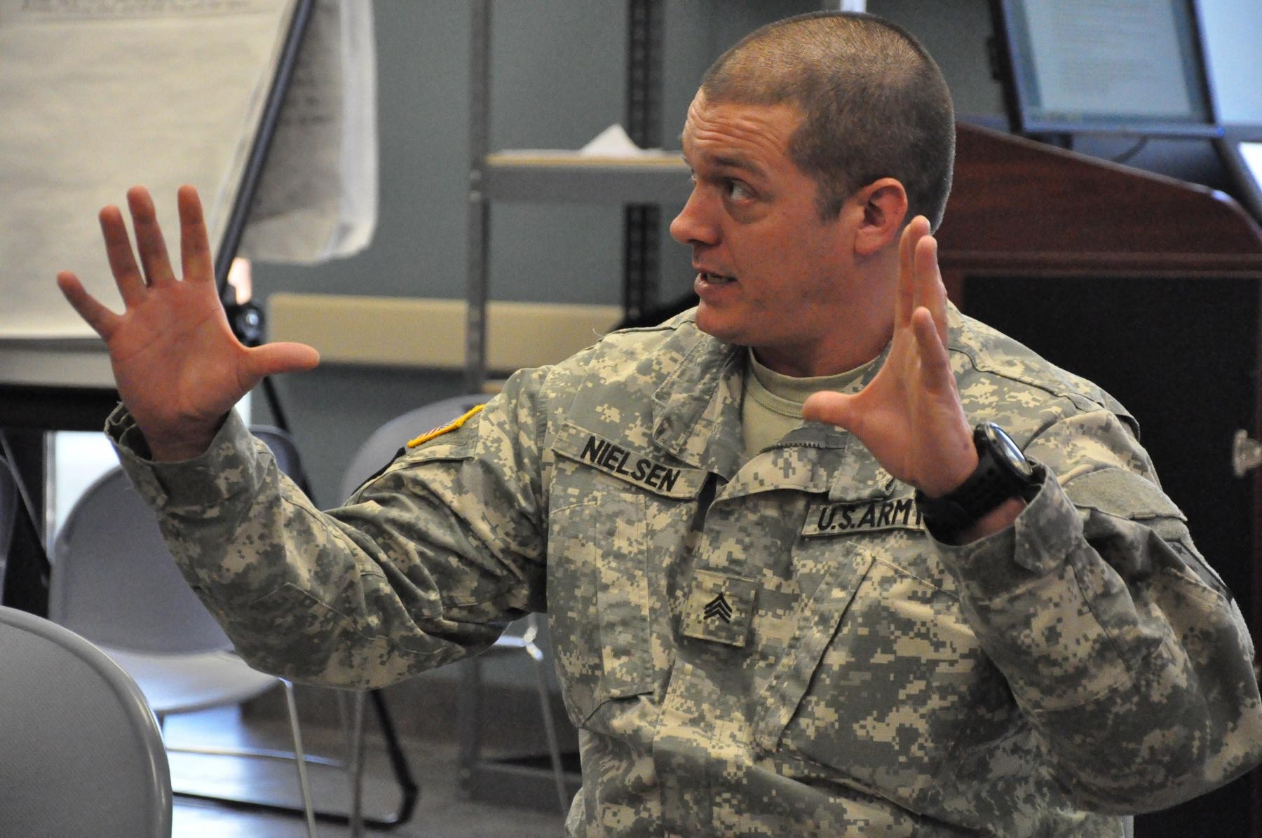 4th MEB hosts Ready and Resilient Seminar | Article | The United States ...