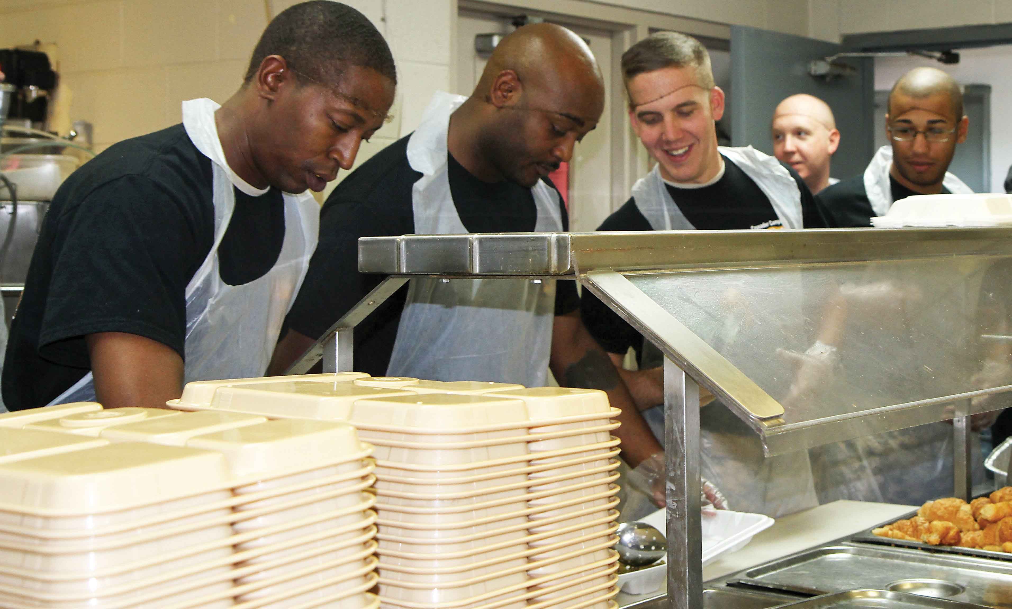 Soldiers prepare meals as part of community service | Article | The ...