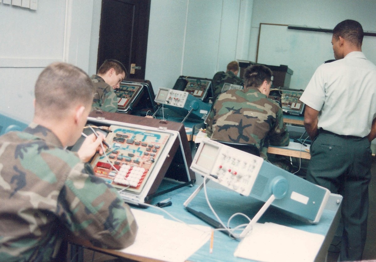 112th MI Brigade Inactivated, 29 January 1993 | Article | The United ...