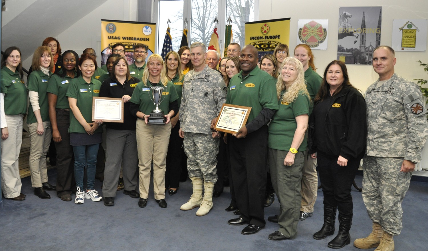 "Installation of Excellence": USAREUR commander recognizes Wiesbaden ...