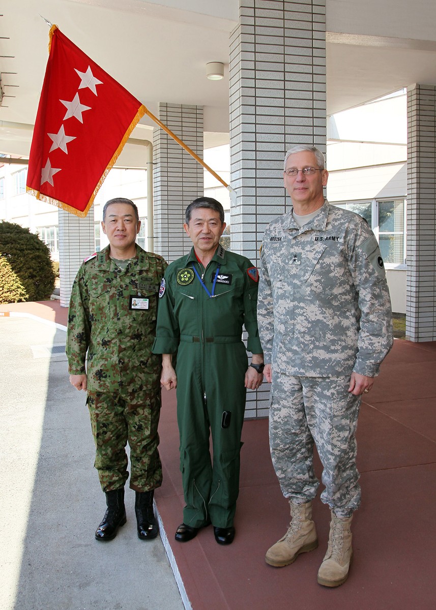 Generals Visit Camp Zama, Japan, Keen Edge 2014 operations | Article ...