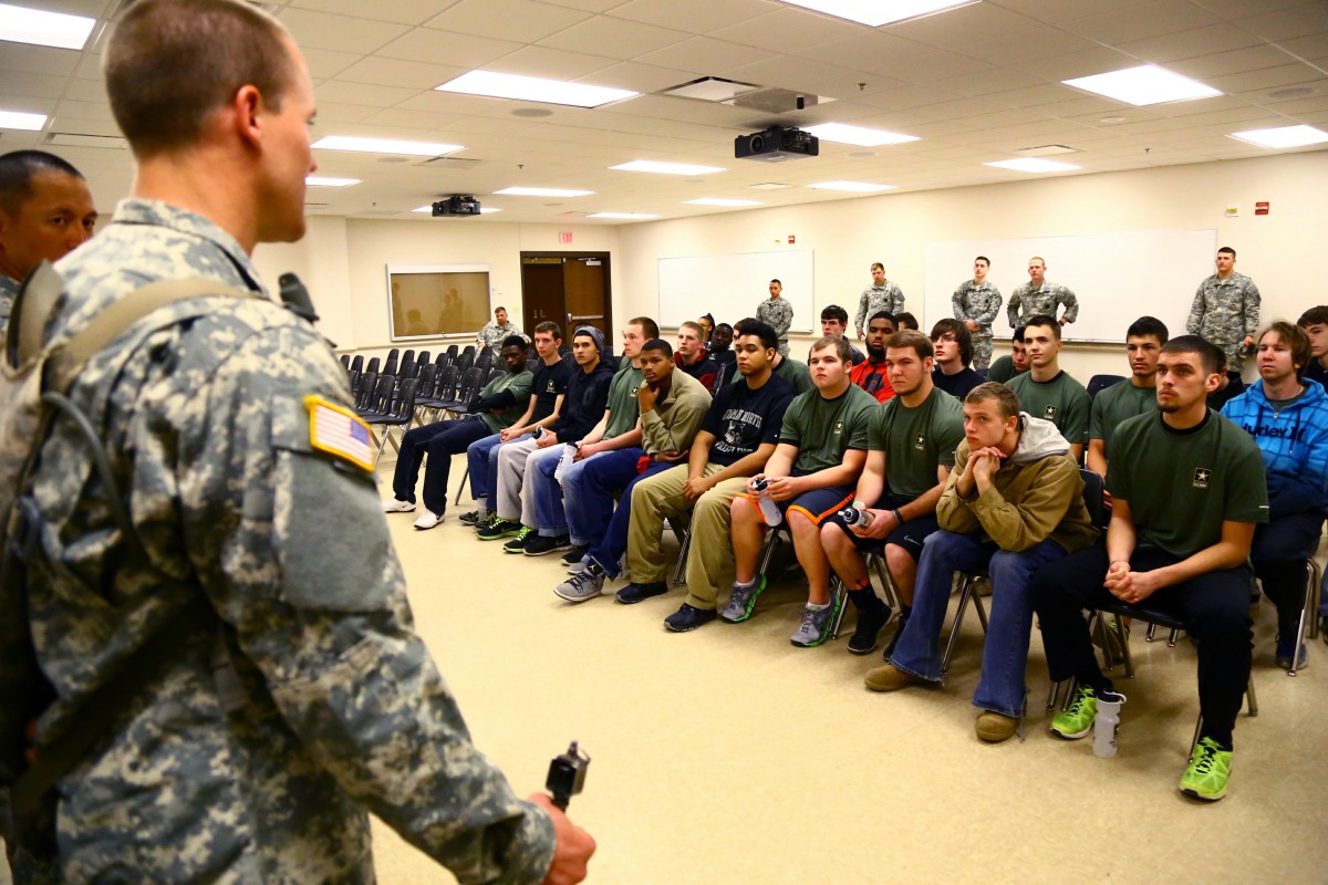 Future Soldiers get glimpse of Basic Combat Training | Article | The ...