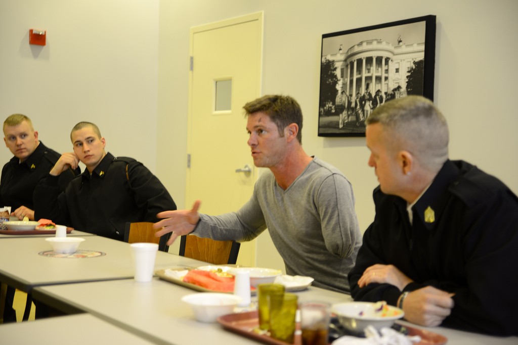 Wounded warrior helps soldiers be resilient | Article | The United ...