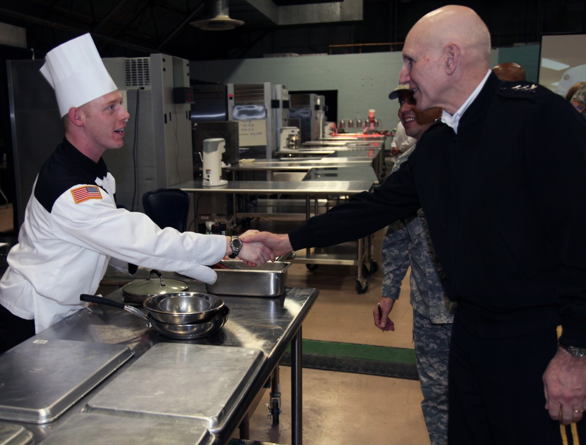Director of the Army Staff learns about food service training | Article ...