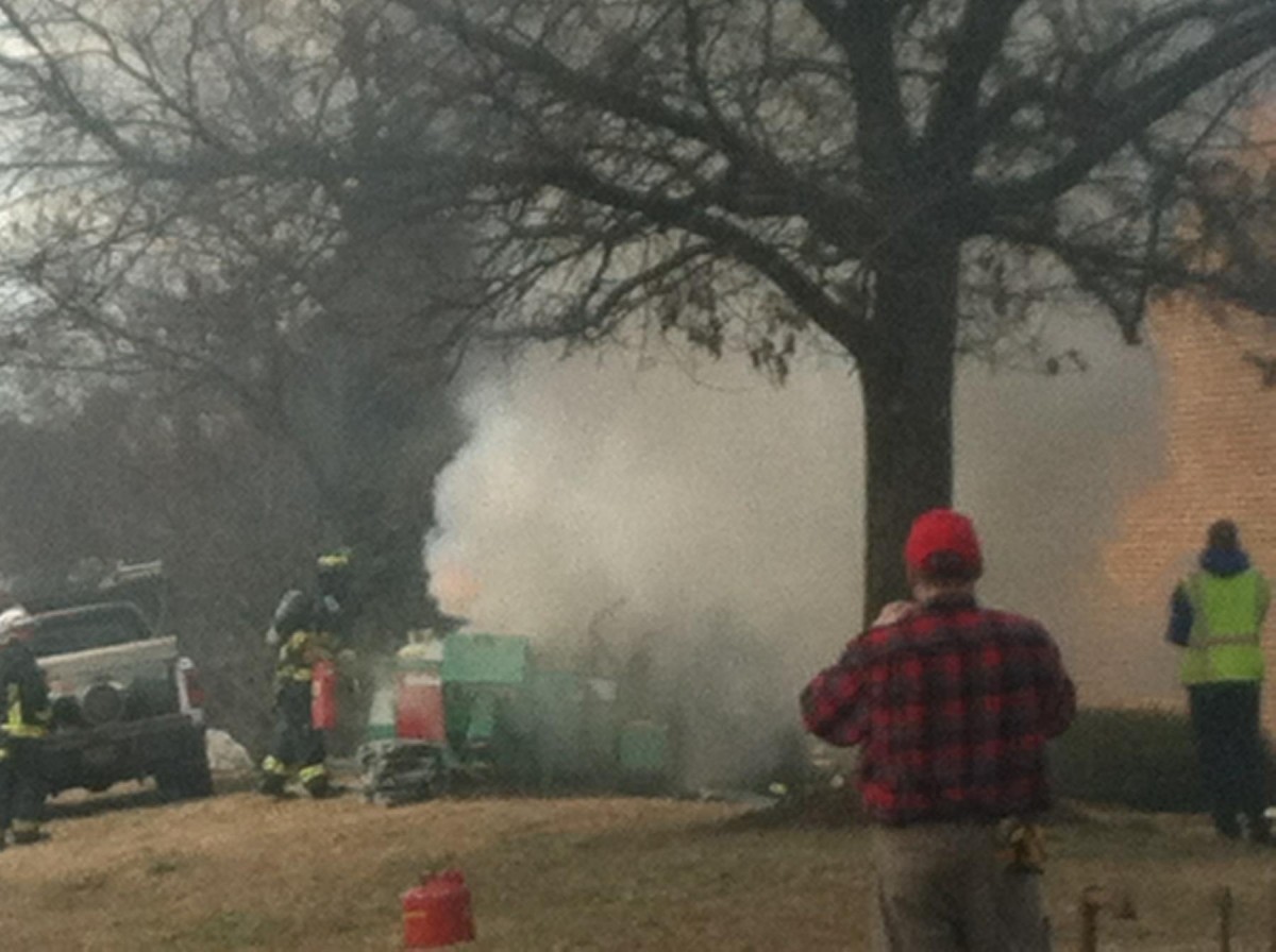 Firefighters respond to tar pot fire near Fort Myer Exchange | Article ...