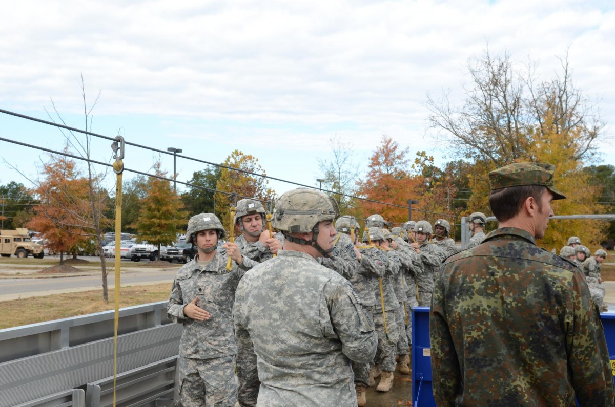 Jump to feed the hungry | Article | The United States Army