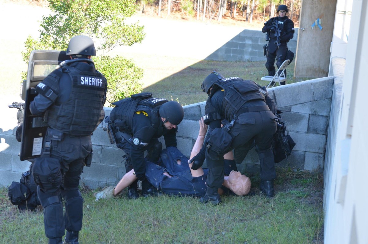 Law enforcement teams conduct collaborative training | Article | The ...
